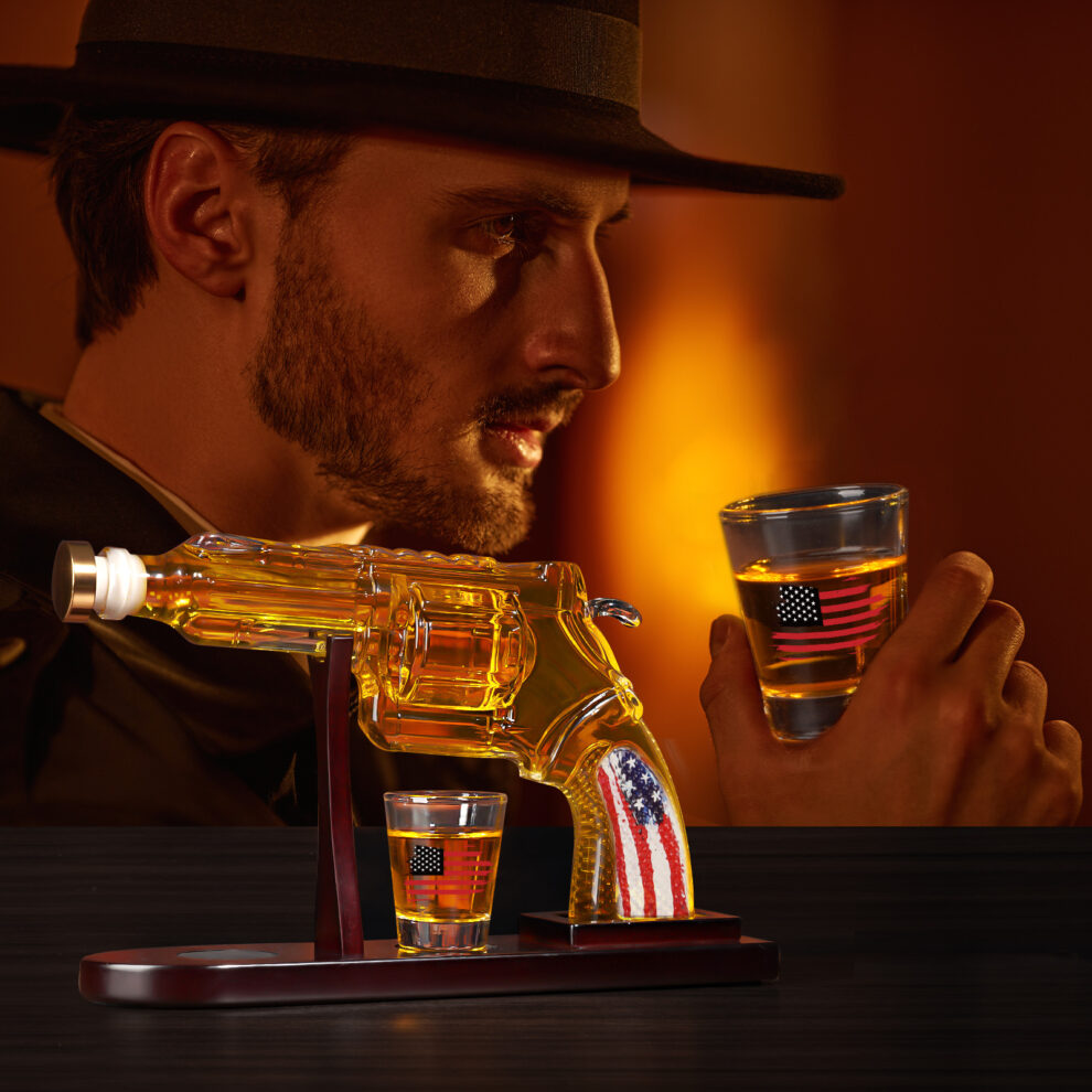 Oaksea® USA Flag Revolver Whiskey Decanter Set